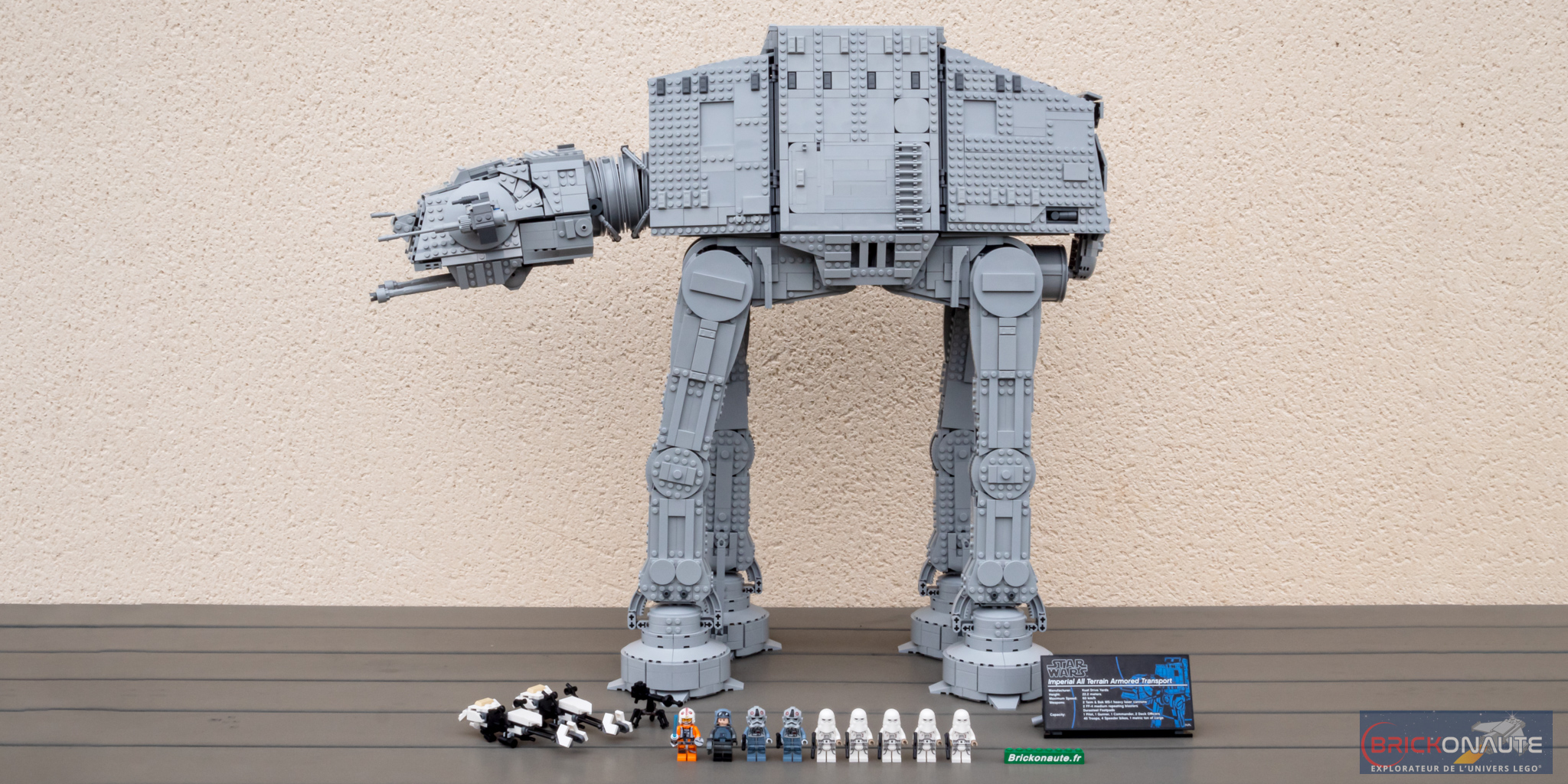 AT-AT (UCS LEGO Star Wars - 75313) - Review - Brickonaute