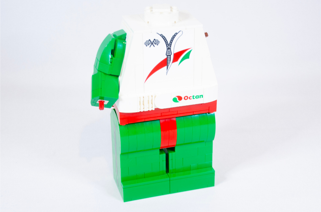 40819 LEGO Minifigures Scaled-Up cing Driver Minifigure (35) | Brickonaute